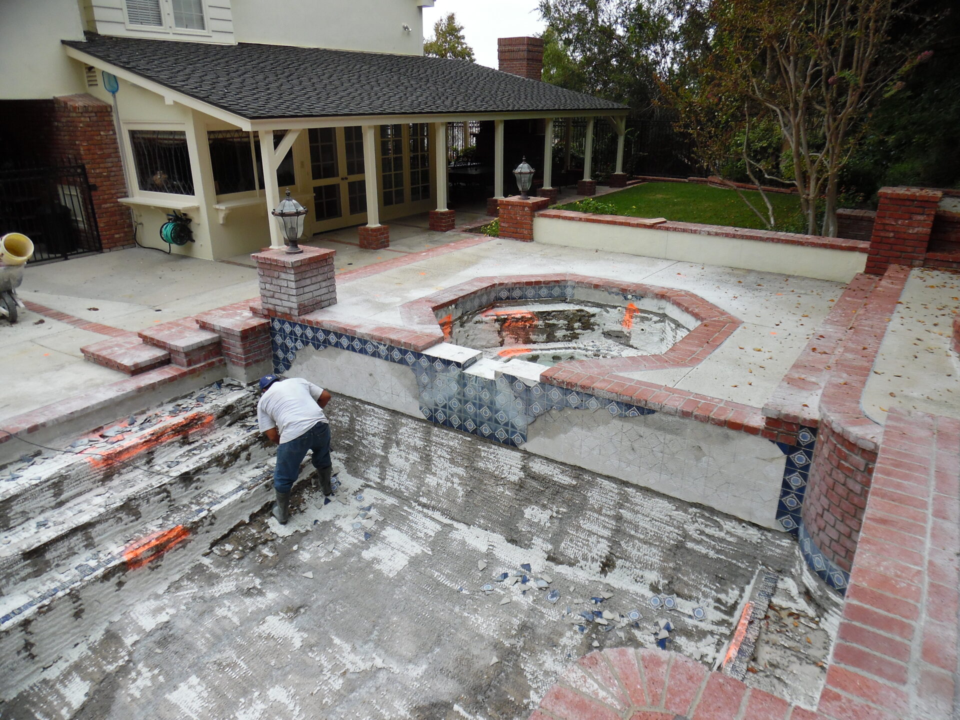 Pool Tile Installation in Orange County | Alan Smith Pools